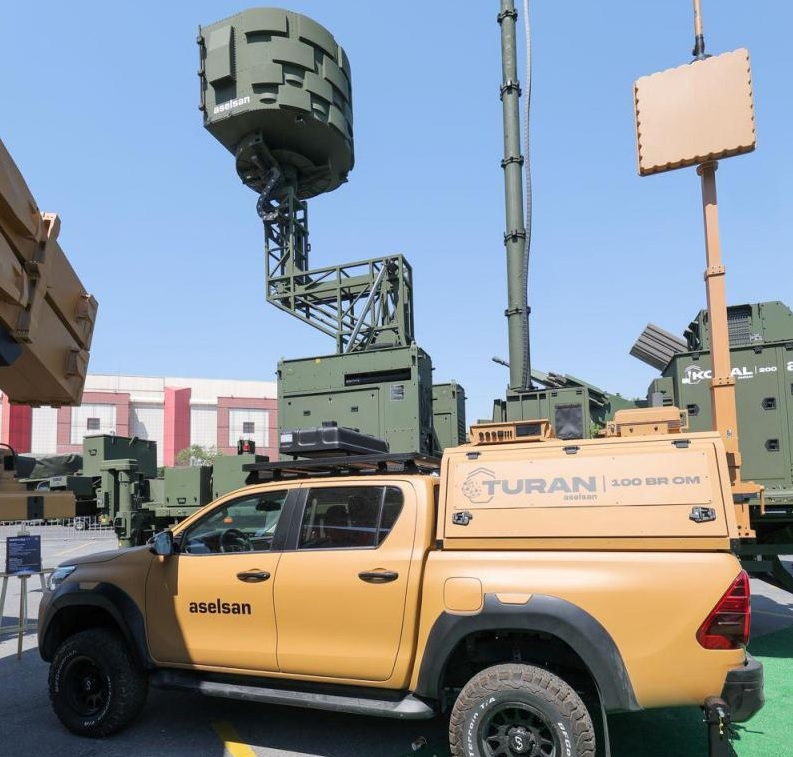 Aselsan Unveils Turan 100 BR-OM: Mobile Tactical Cloud for the Modern Battlefield